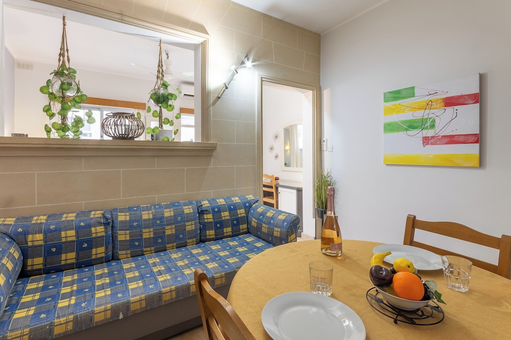Exiles Bay - Stefanella Apart 6 - La Valeta