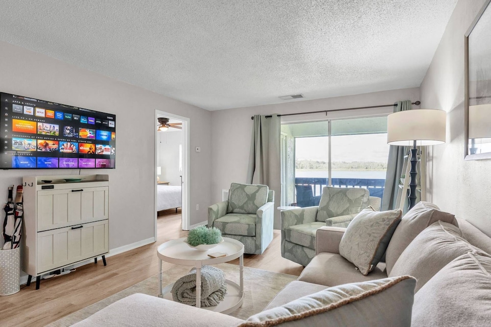 Waterfront Condo w/ Pool access, Dock, Patio Views & 3 Miles from ...