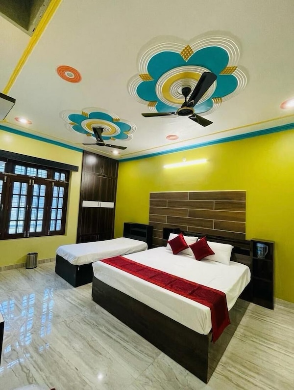 Hotel Raj Shree Palace - Guptkashi