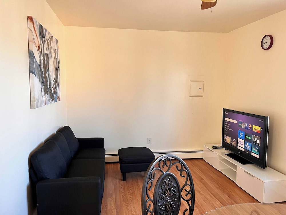 Amazing Three Bedrooms Apartment - Staten Island
