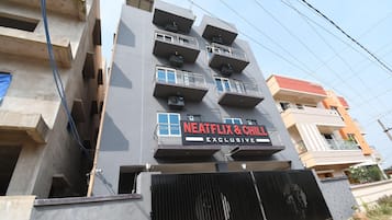 Fachada da propriedade
