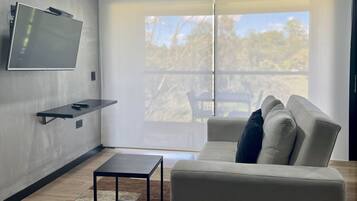 1 quarto, roupa hipoalergénica, cofre no quarto, ferro/tábua de engomar