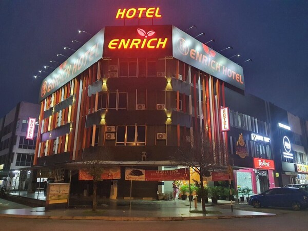 Enrich Hotel Setia Alam By Ubook - Klang