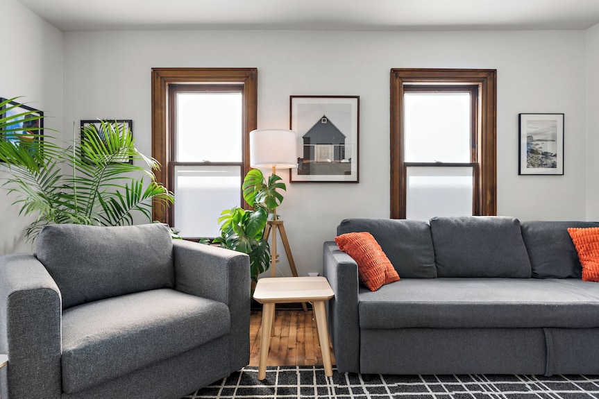 Nordeast Escape/hot Tub, Bocce Court, Fooseball, Patio, Awesome Location - Minneapolis, MN