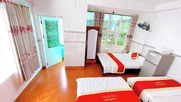 Quarto família | Escrivaninha, Wi-Fi de cortesia