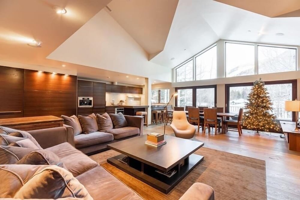 Vail Ski Resort Northwoods Condos - Vail, CO