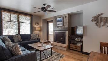 Apartamento em Condomínio Fechado, 2 quartos | Sala de estar