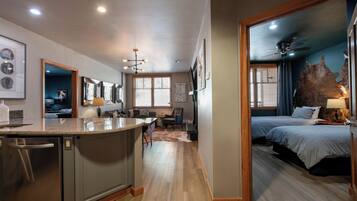 Apartamento em Condomínio Fechado, 2 quartos | Ferro/tábua de engomar, Wi-fi grátis