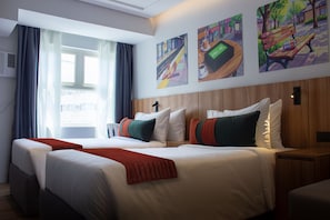 Quarto Twin Superior, Vista para a cidade | 2 quartos, minibar, cofre no quarto, ferro/tĂĄbua de engomar