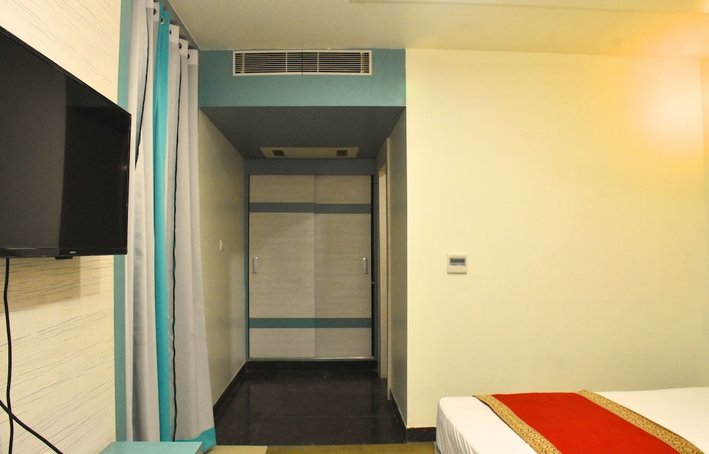 Aadrika Residency - Varanasi