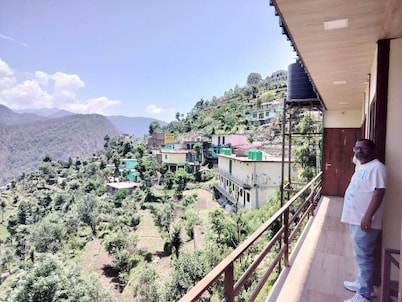 Ice Valley Resort