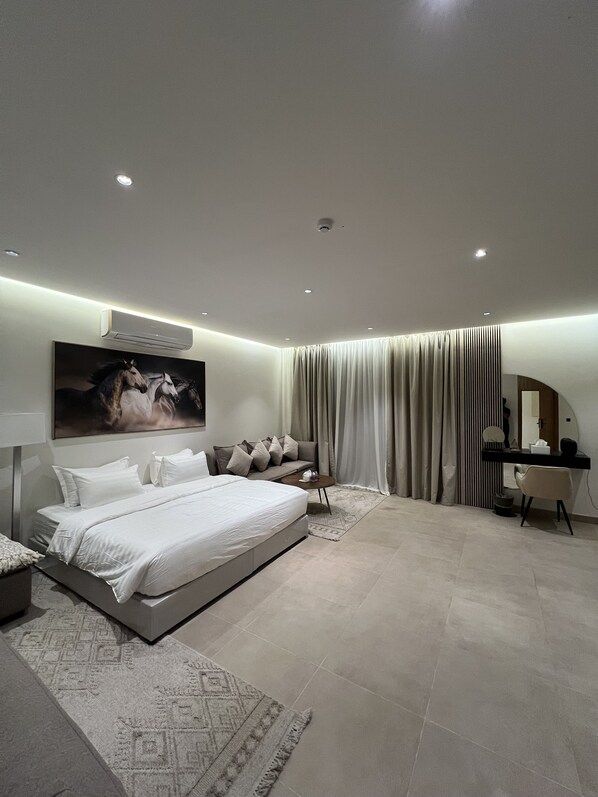 Estúdio Premium | Edredões de penas, Wi-fi grátis, roupa de cama fornecida 