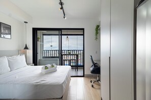 Estúdio | Cortinas/cortinados opacos, ferro/tábua de engomar, Wi-fi grátis