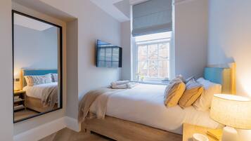 Apartamento | 4 quartos, secretária