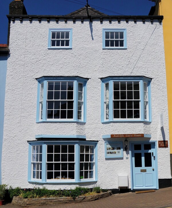 Radcliffe Guest House - Forest of Dean