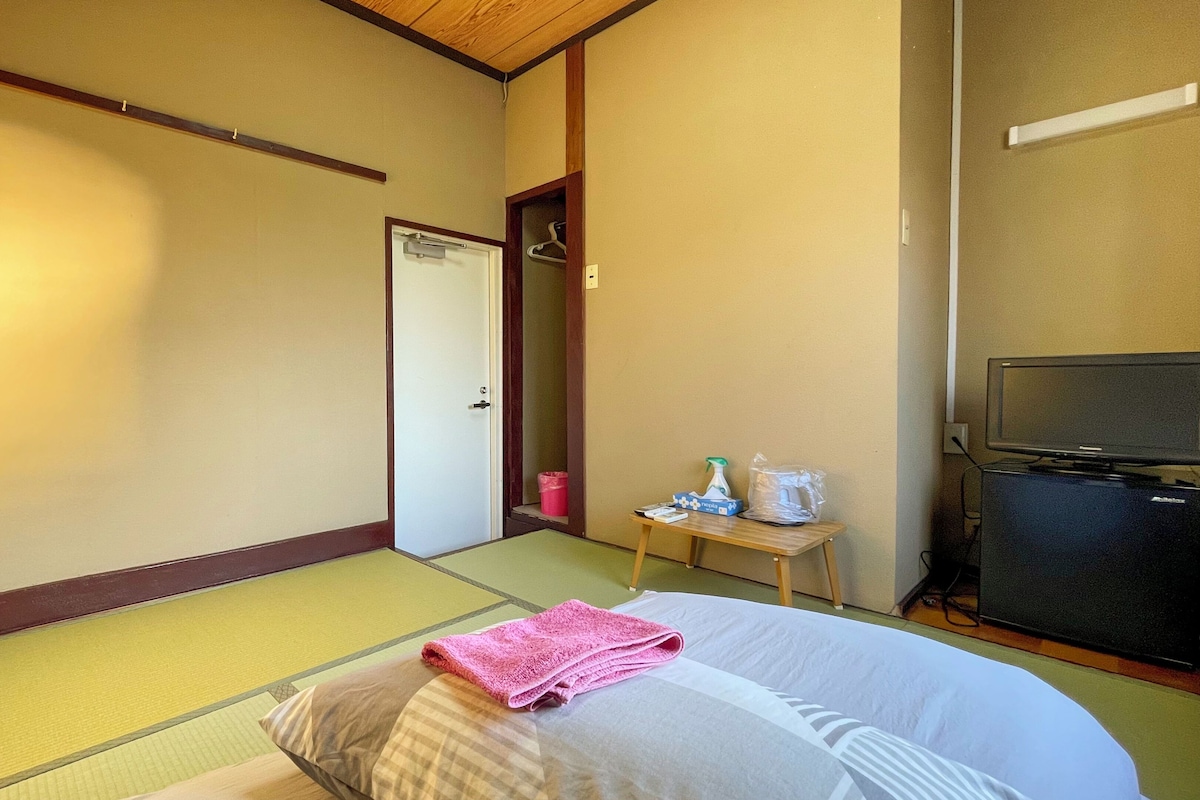 Quarto individual em estilo japonês, não fumadores, casa de banho partilhada | Wi-fi grátis