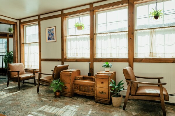 The Perch Hotel - Round Top, NY