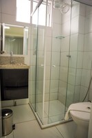 Quarto casal clássico | Banheiro