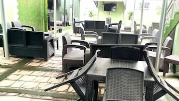 Comida e bebidas