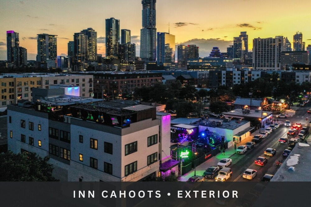 Inn Cahoots - Austin, TX