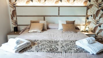 Quarto Duplo Deluxe, varanda, vista para a montanha | Comodidade do quarto