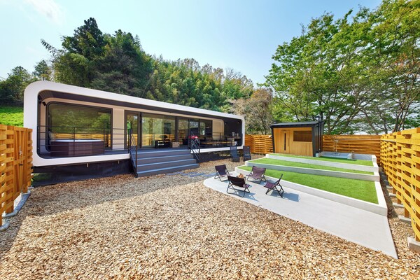 이자 글램핑 치하야아카사카 마을 - 가와치나가노시