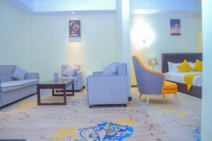 Suite Executiva, 1 quarto | Cofre no quarto, secretária 