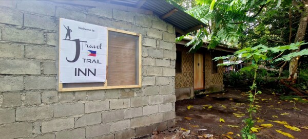 J Travel Trail Inn In Hubangon, Camiguin. Simple Nipa House Ideal For Backpacker - Camiguin