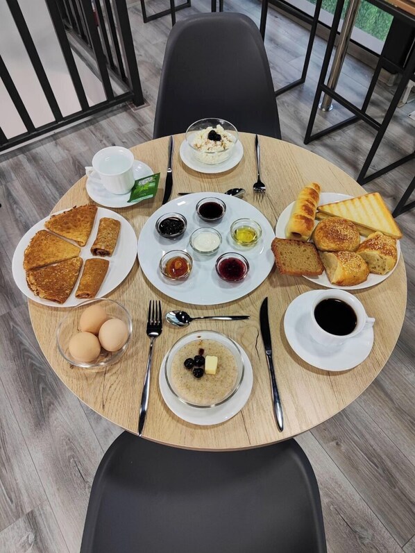 Pequeno-almoço continental diário incluído