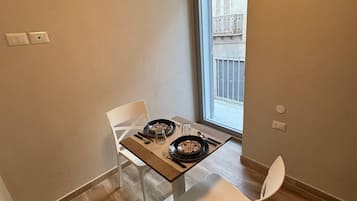 Apartamento, 1 cama de casal, kitchenette | Sala de estar