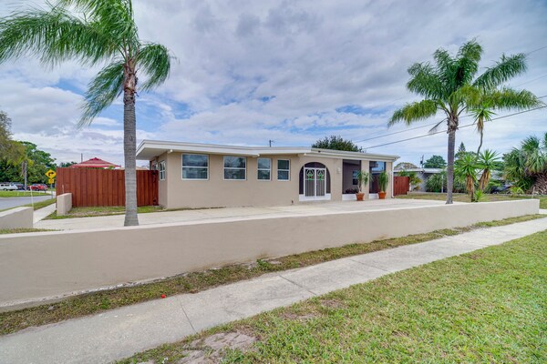 5 Mi To Beaches: Melbourne Duplex W/ Heated Pool! - Brevard Zoo, Melbourne