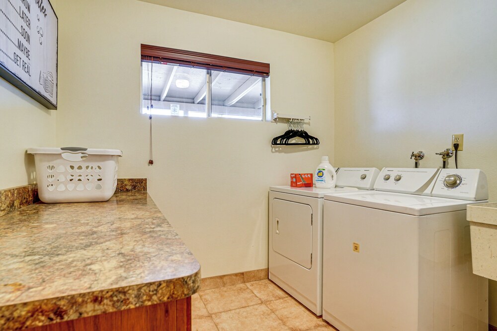 Patio & Mtn Views: Wickenburg 'Trail Head House' - Wickenburg, AZ