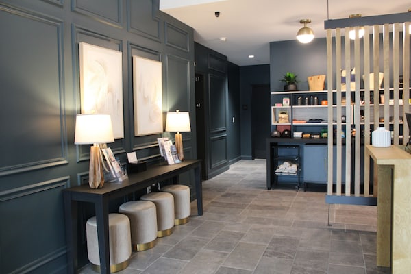 Os Hotel - Biloxi, MS