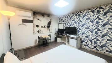 Quarto solteiro básico | Wi-Fi de cortesia, roupa de cama