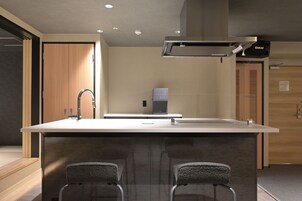 Suite-Estúdio Presidencial | Secretária, secretária adequada para computadores portáteis