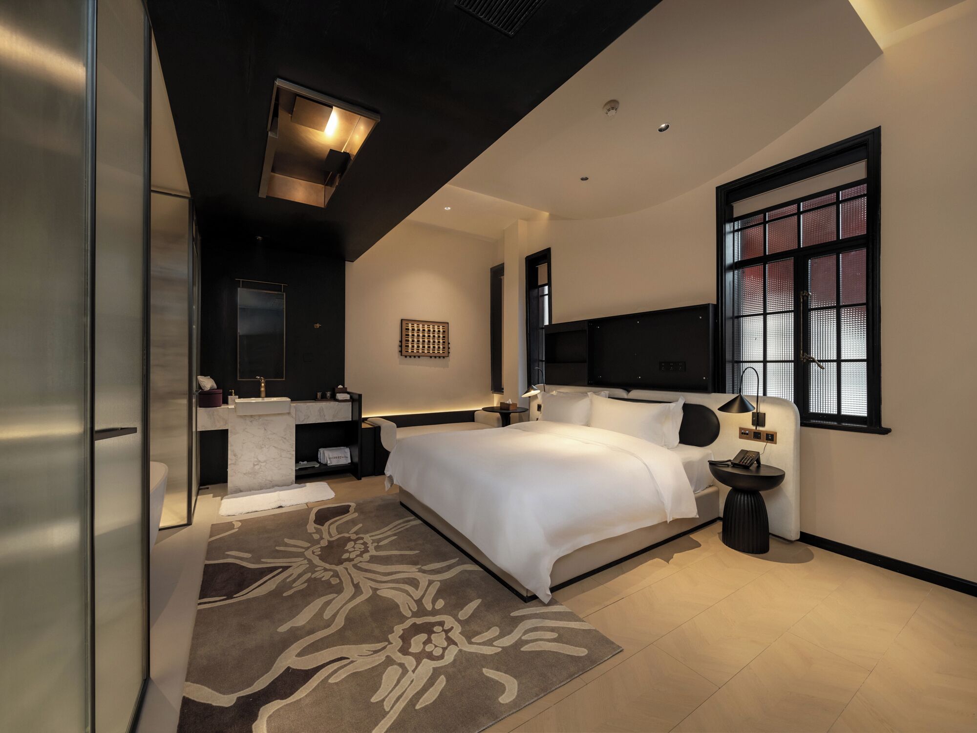 Quarto Duplo Superior | Roupa de alta qualidade, minibar, com decoração personalizada 