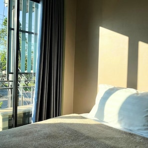 Quarto Triplo Deluxe | Secretária, Wi-fi grátis, roupa de cama fornecida 