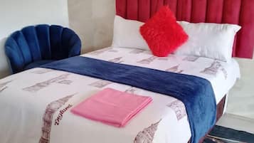 Quarto Duplo Comfort, varanda, vista para o jardim | Ferro/tábua de engomar, Wi-fi grátis