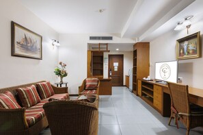 Suíte | Área de estar | Smart TV 43 polegadas com canais digitais