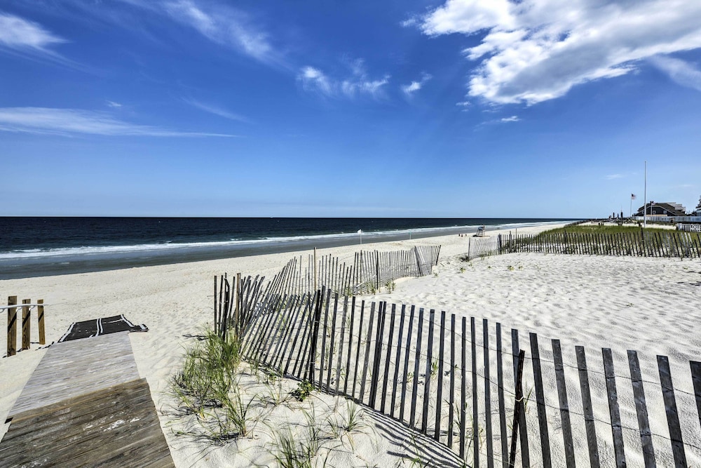 Cozy Mantoloking Home In Private Beach Association - Point Pleasant, NJ