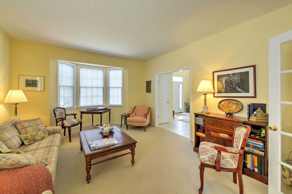 Cozy Mantoloking Home In Private Beach Association - Point Pleasant Beach, NJ