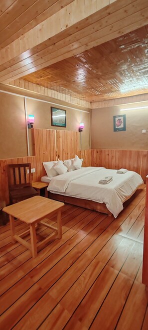 Quarto luxo, sacada | Cofres nos quartos, quartos à prova de som