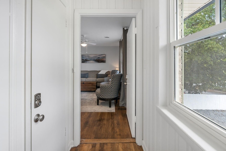 Lake Life D - Apartment In Downtown Lake Acworth - Acworth, GA