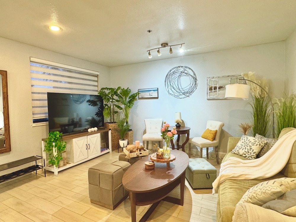 Sunnyvale 3b2b Super Big House - Sunnyvale