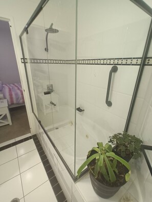 Dormitório Partilhado, 1 quarto, acessível, fumadores | Casa de banho