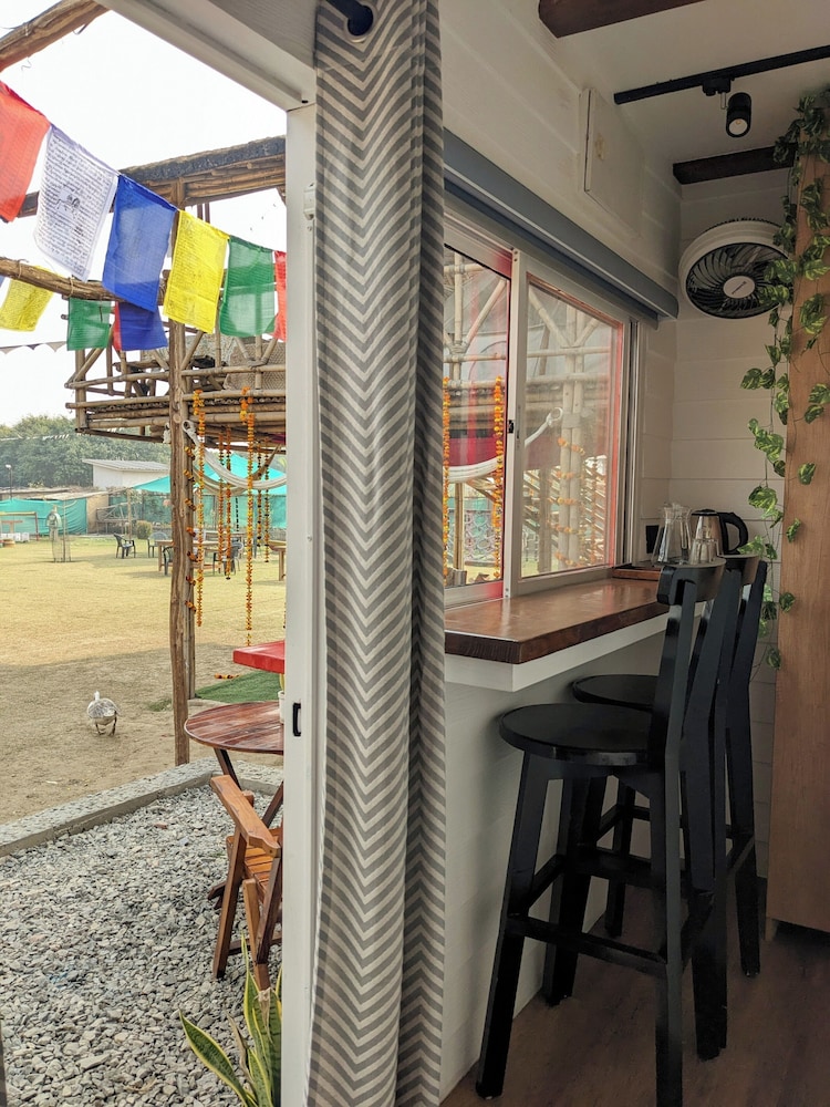 Tuk Tuk Gilhari Noida - Noida