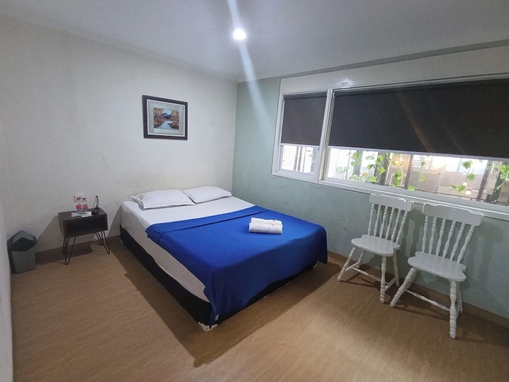 Mamifokobo Guest House - Cisarua