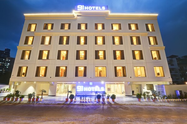 Hotel 91 City Centre Sector 52 - Gurgaon