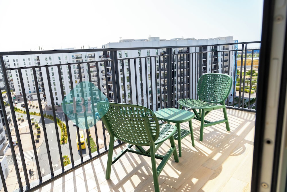 Bloomfields Stu Partial Canal View - Abou Dabi