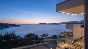 Apartamento Clássico, varanda, vista para o mar | Terraço/pátio interior